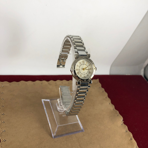 Avon | Accessories | Vintage Avon Silver And Gold Tone Link Watch ...